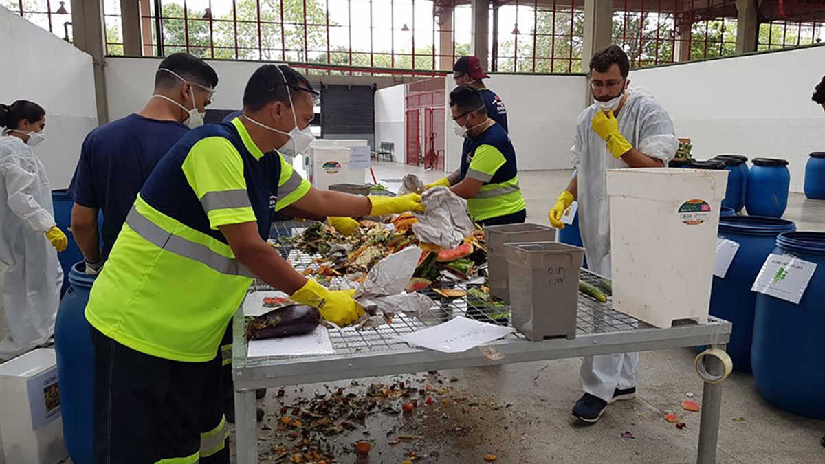 Expert assignment to reduce unnecessary food waste in Brazilian street ...